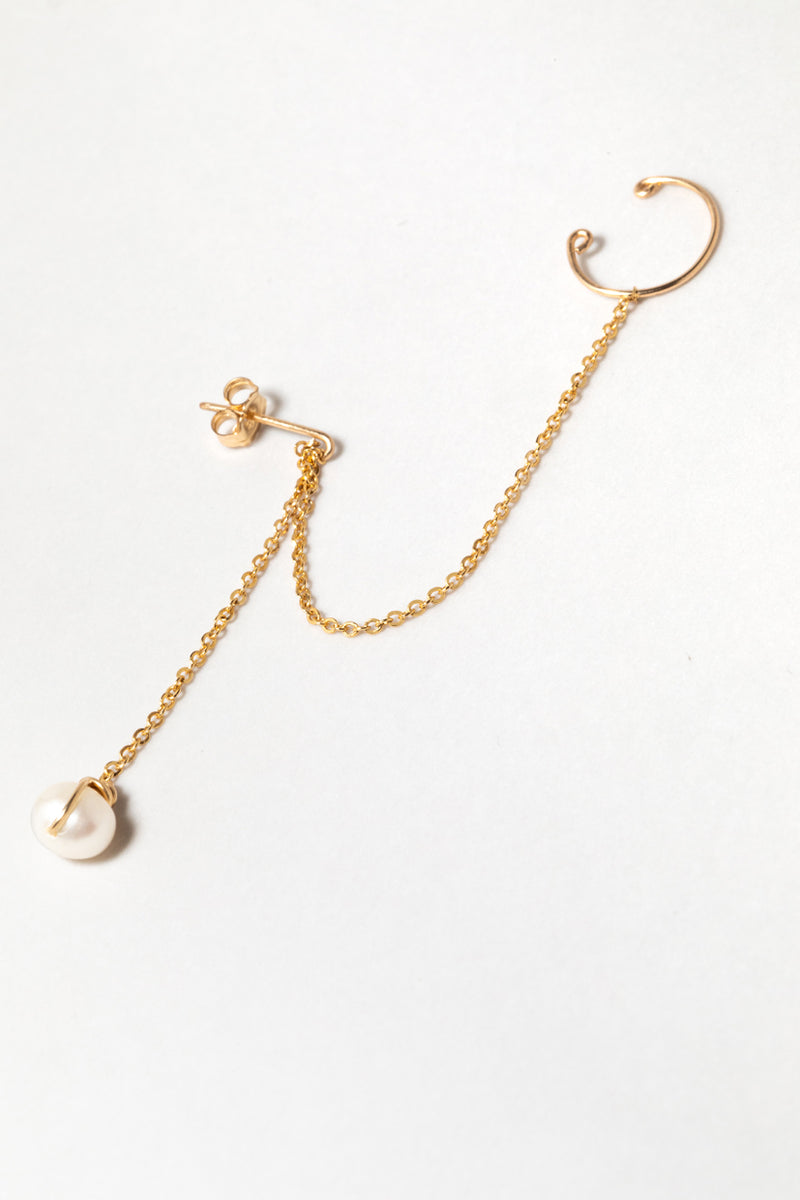 Stella ear cuff - Cultured pearl – YAY Paris