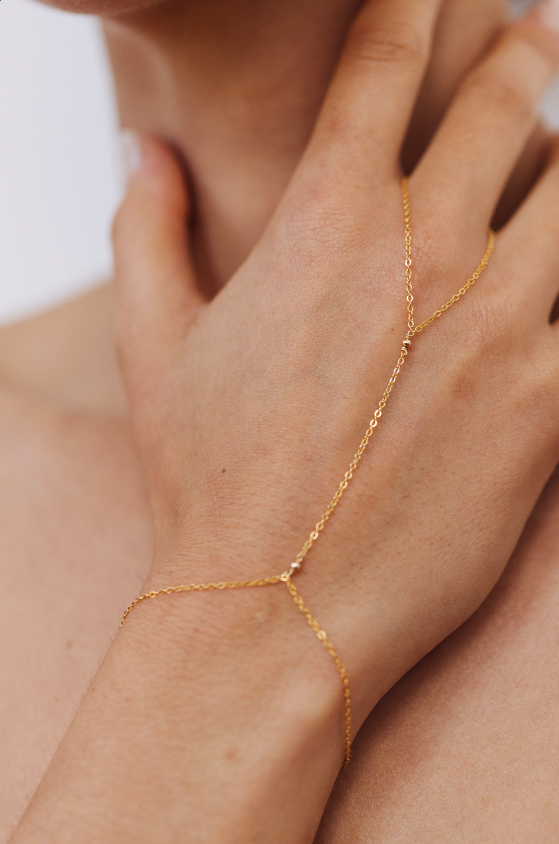 Bijou de main Essentiel – YAY Paris